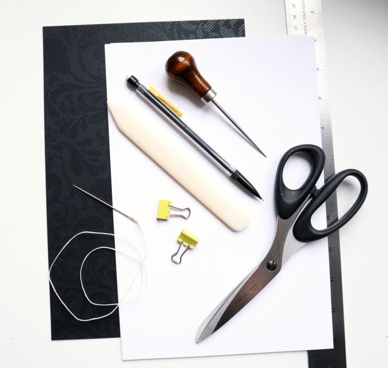 Tutorial | How to Create a Simple Book Using the 3-Hole Binding Method